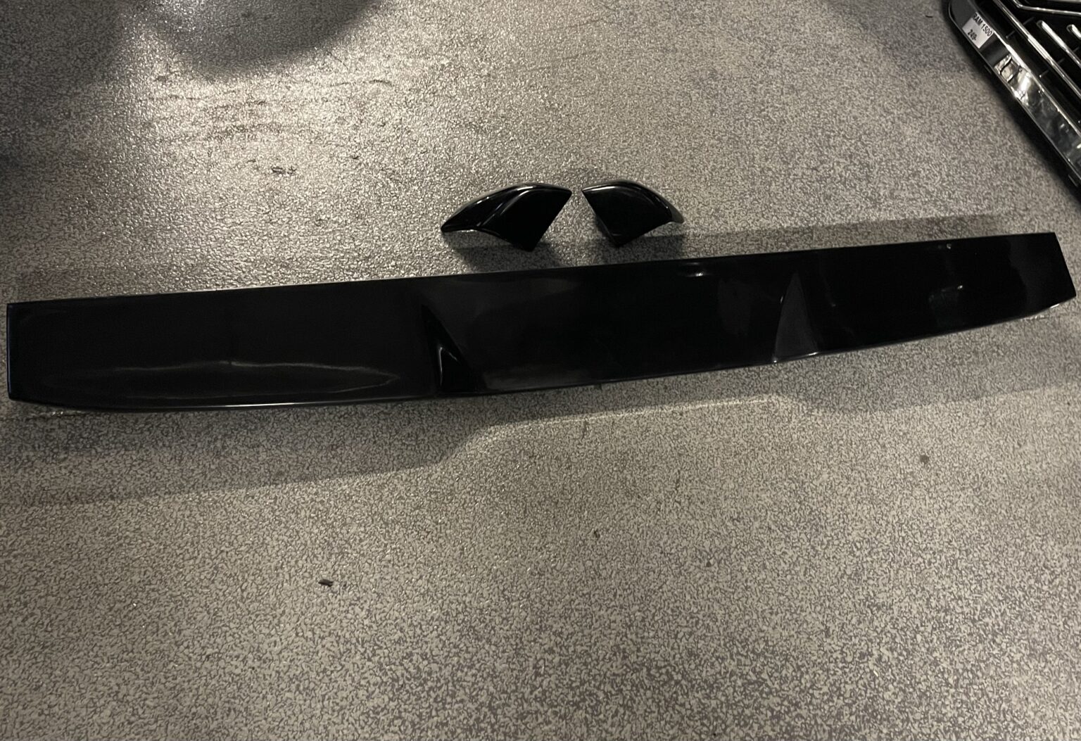 07–13 Silverado Sierra SS2 Tailgate Wing Spoiler – Intimidator Style ...